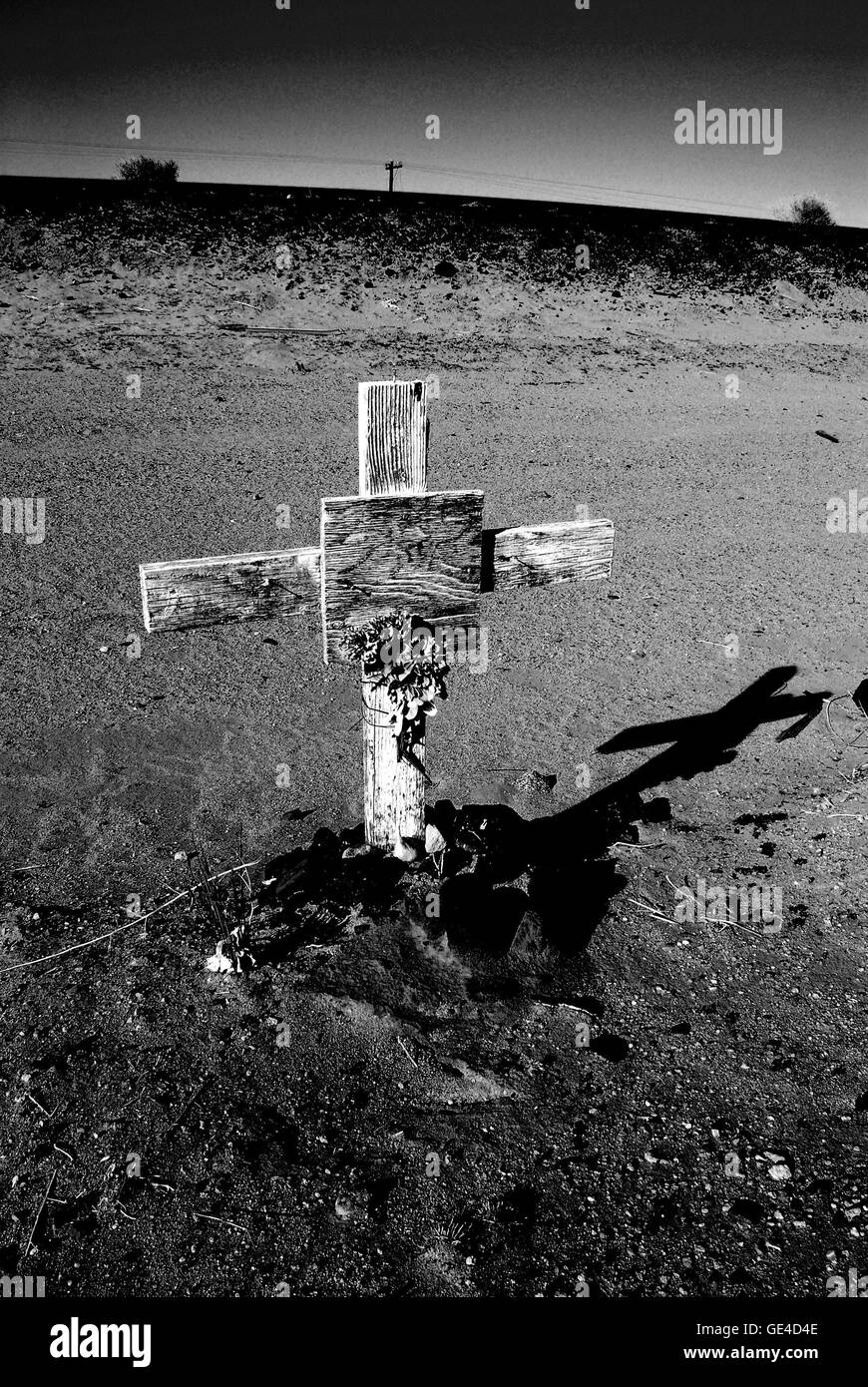 Tracks to cross Black and White Stock Photos & Images - Alamy