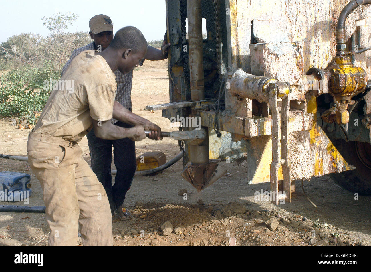 In Africa water is in-depth, it is necessary to make a drilling ...