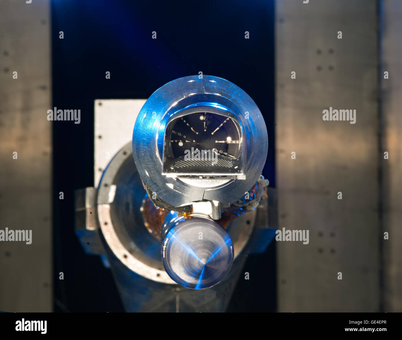 This image shows the flow-through inlet of Boeing's scale model in NASA ...