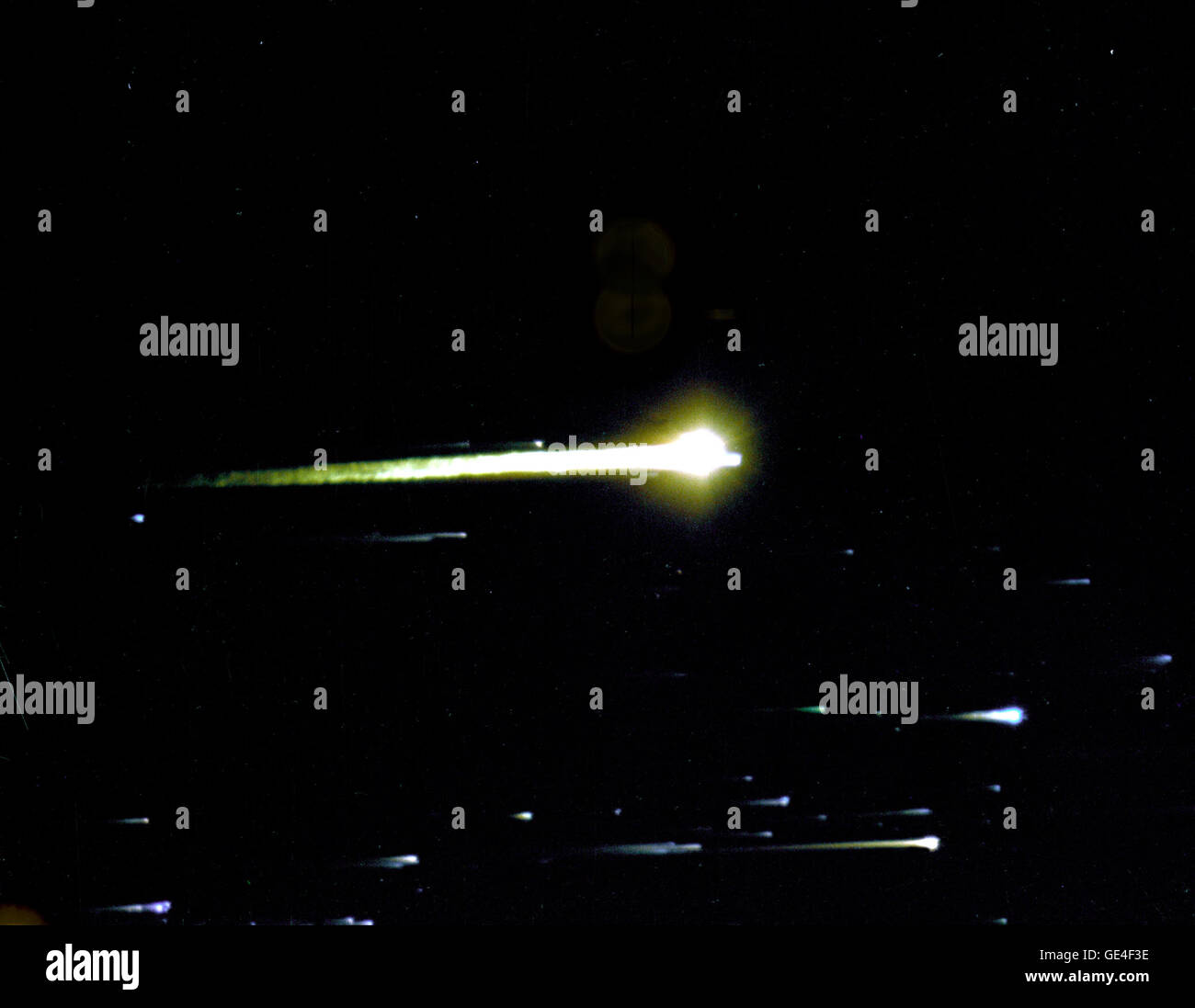 A U.S. Air Force ALOTS camera captures Apollo 8’s reentry and ...