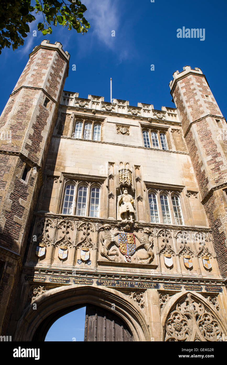Trinity college gate house hi-res stock photography and images - Alamy