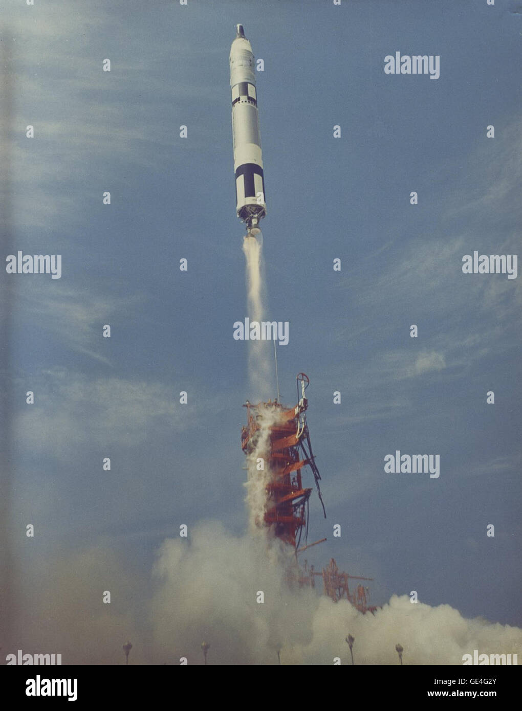 Gemini 8 hi-res stock photography and images - Alamy