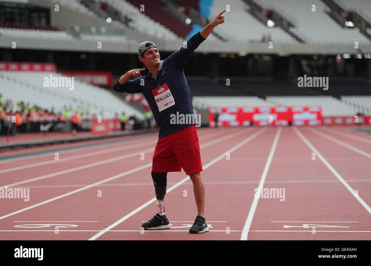 Elizabeth wallace hi-res stock photography and images - Alamy