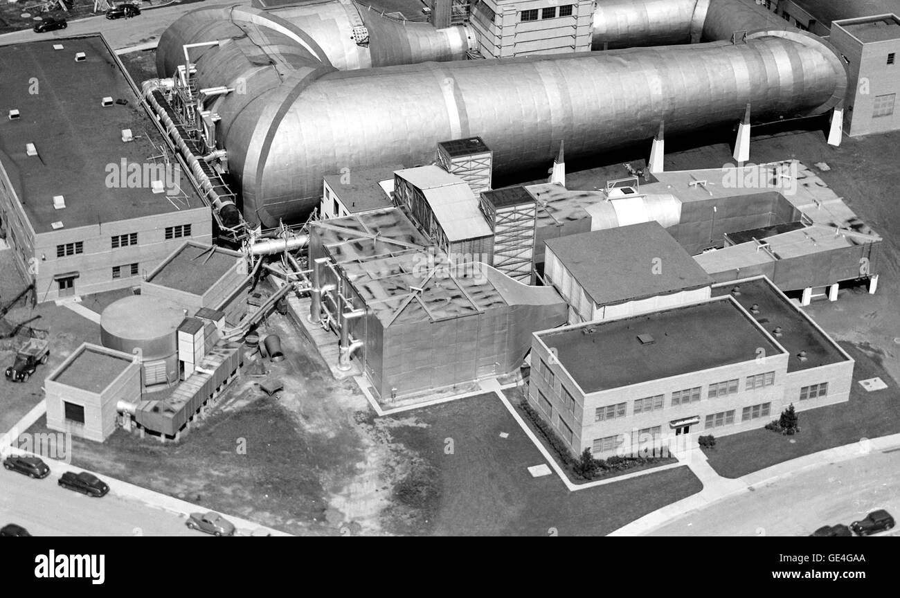 The Icing Research Tunnel at NASA is used to simulate ice formation on ...