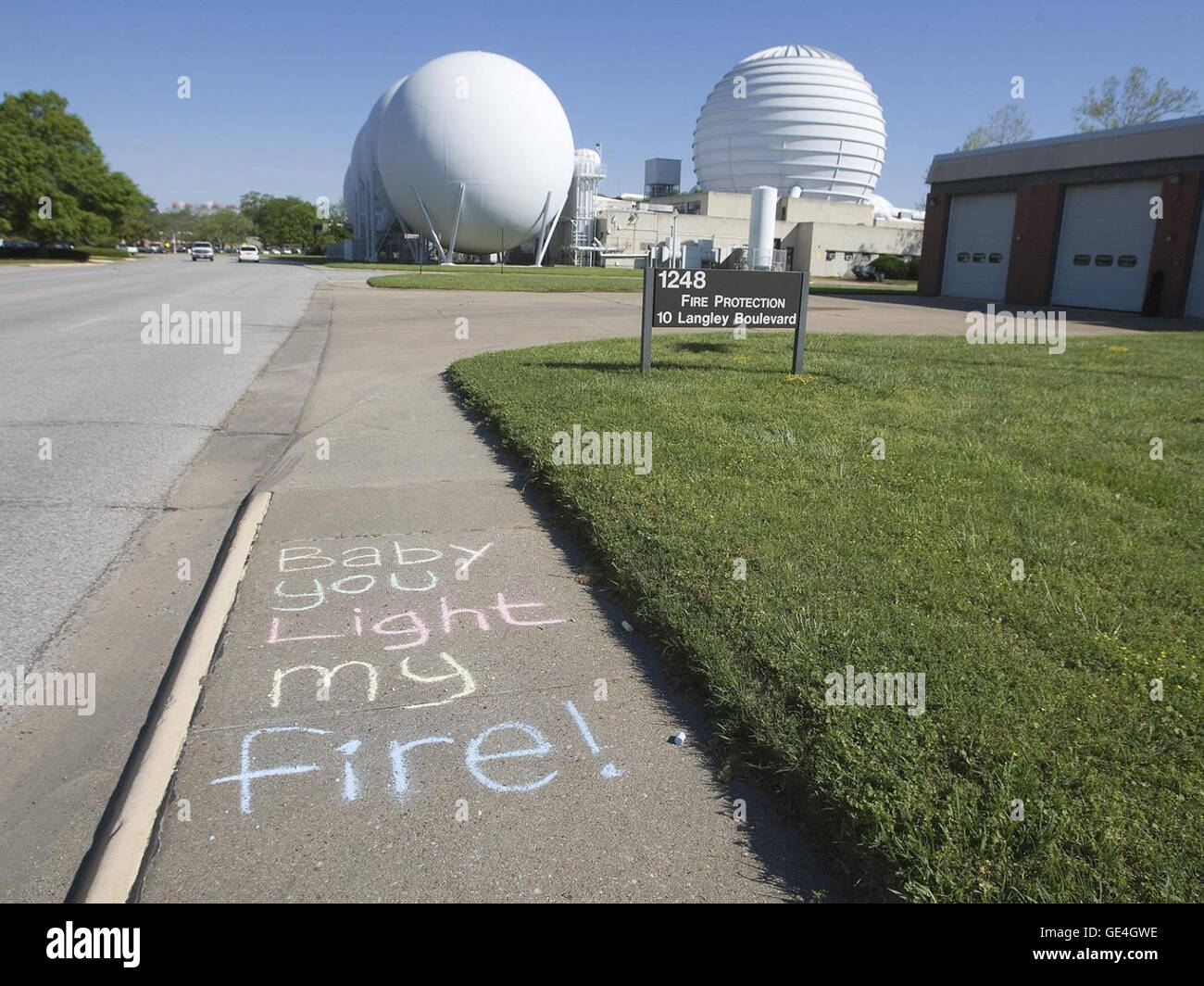 Nasa employees hi-res stock photography and images - Alamy