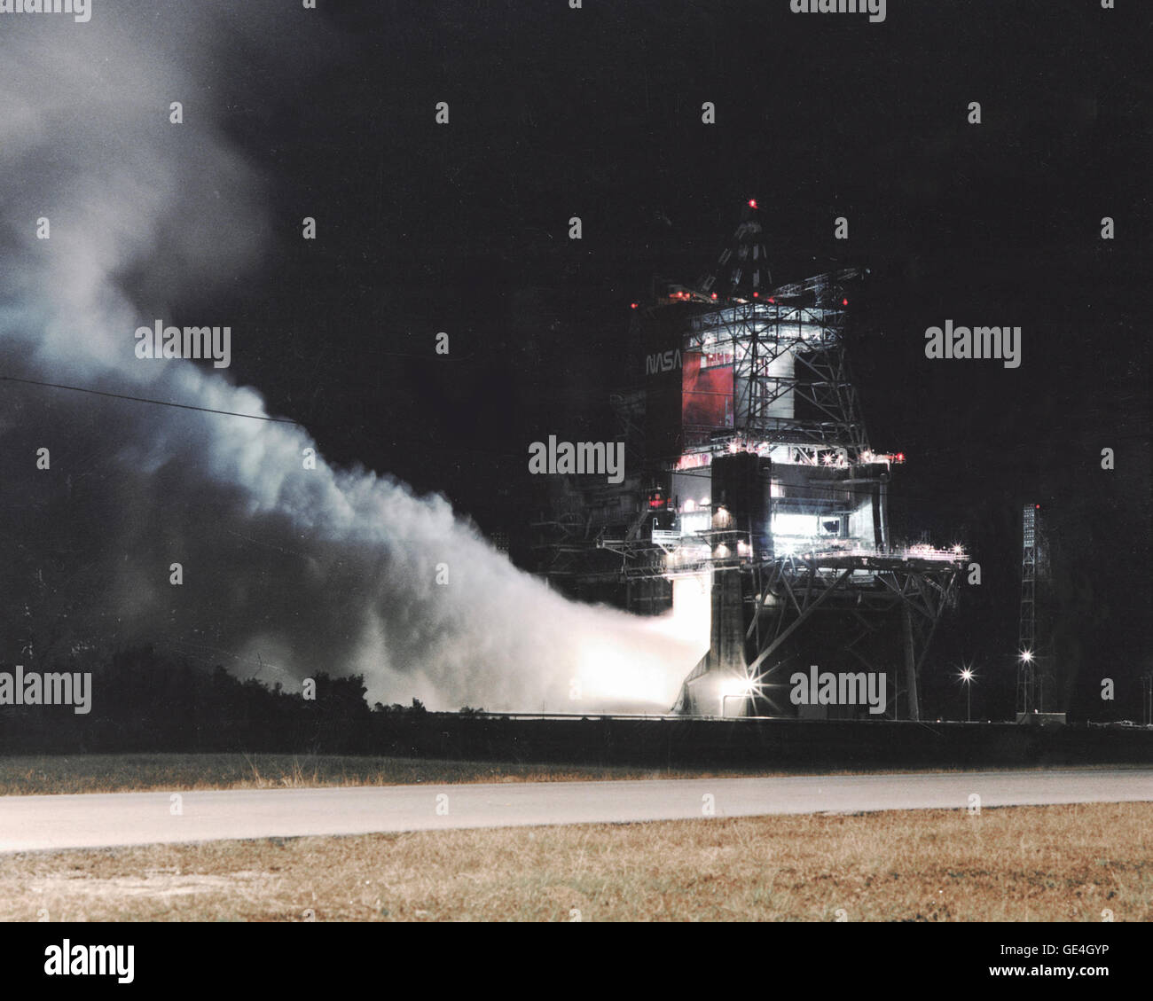 Shuttle Nasa Engine Tests