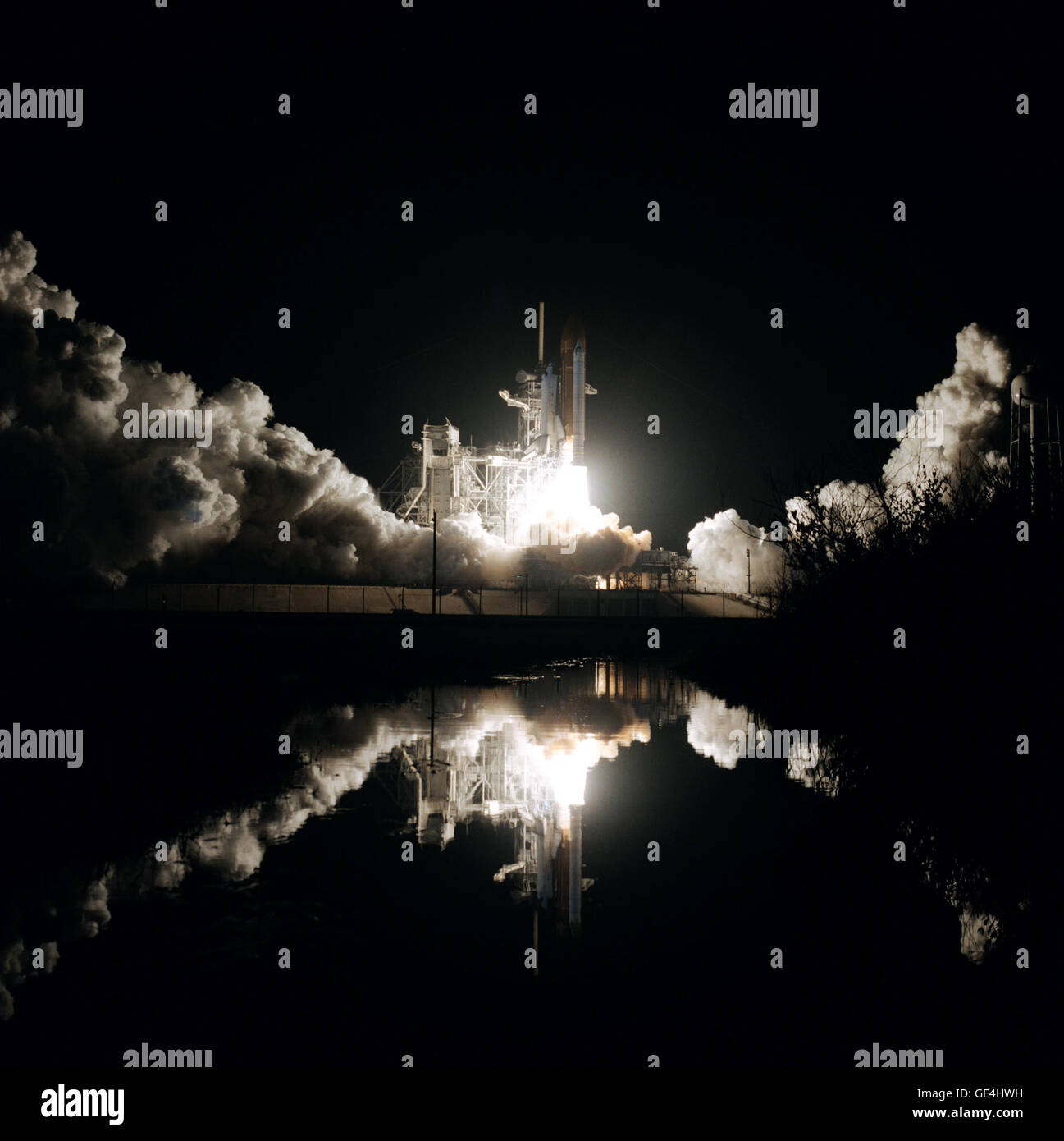 The mission 1986 water hi-res stock photography and images - Alamy