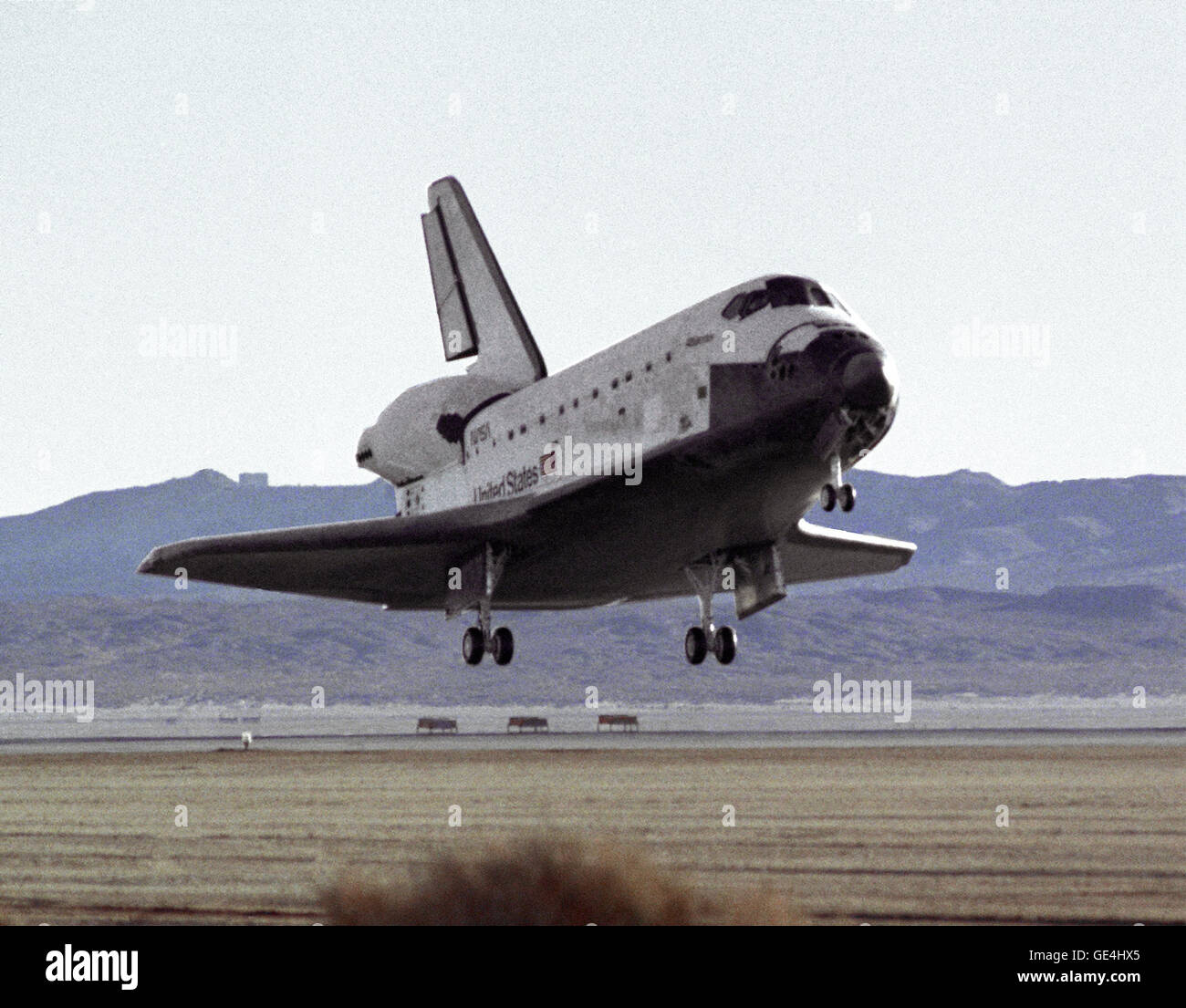The Space Shuttle Atlantis lands at Edwards Air Force Base, California ...