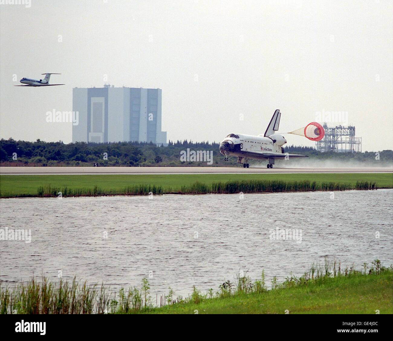 Space shuttle landing training hi-res stock photography and images - Alamy