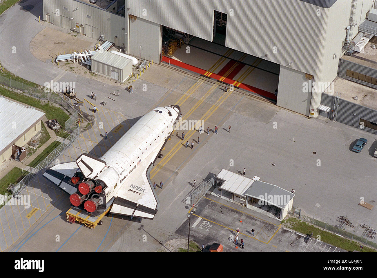 Atlantis opf orbiter processing facility sts 86 space shuttle rollover ...