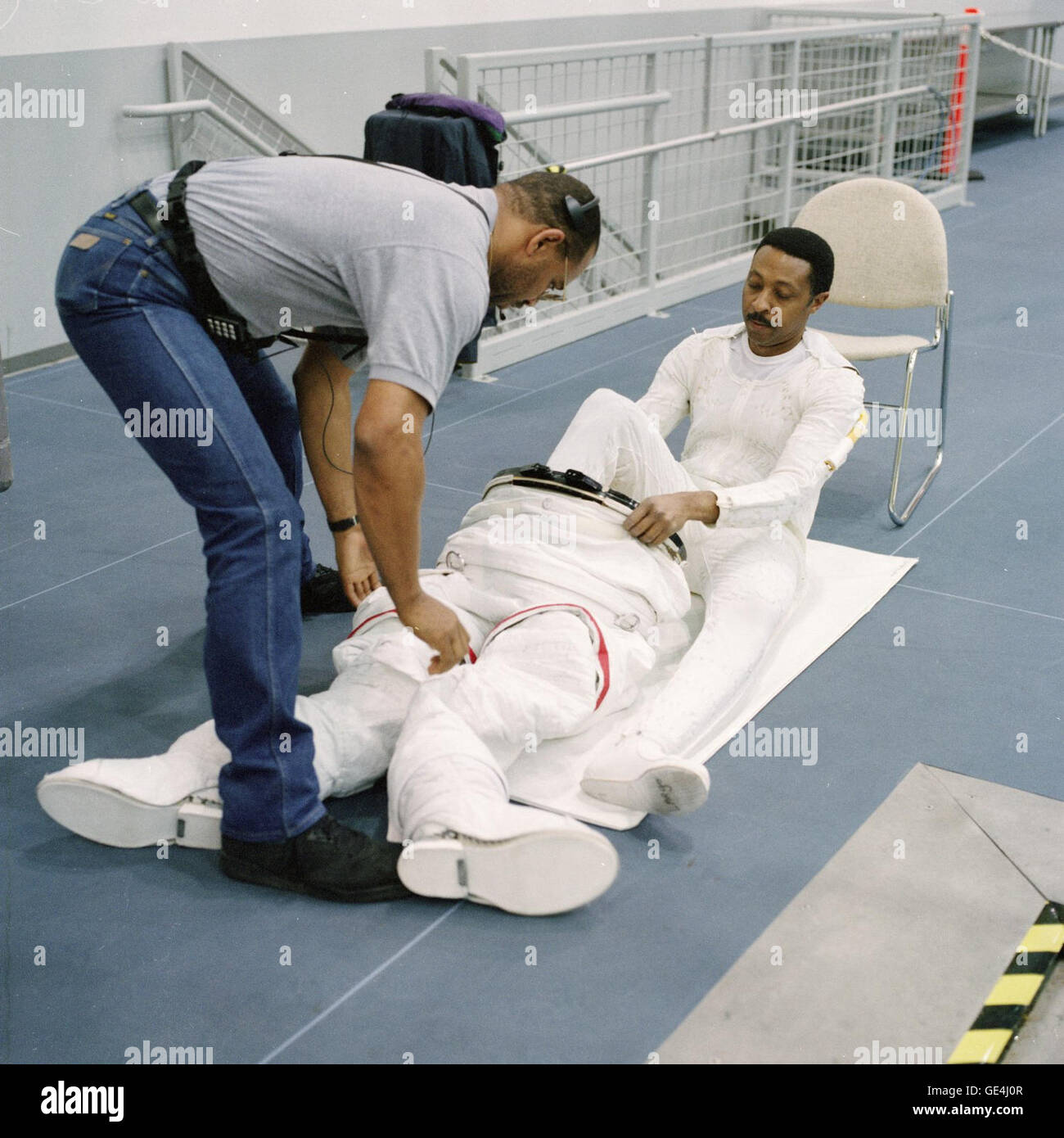 Sts 87 space mission hi-res stock photography and images - Alamy