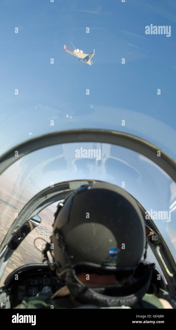 This image captures a NASA chase plane following the X-48 test flight ...