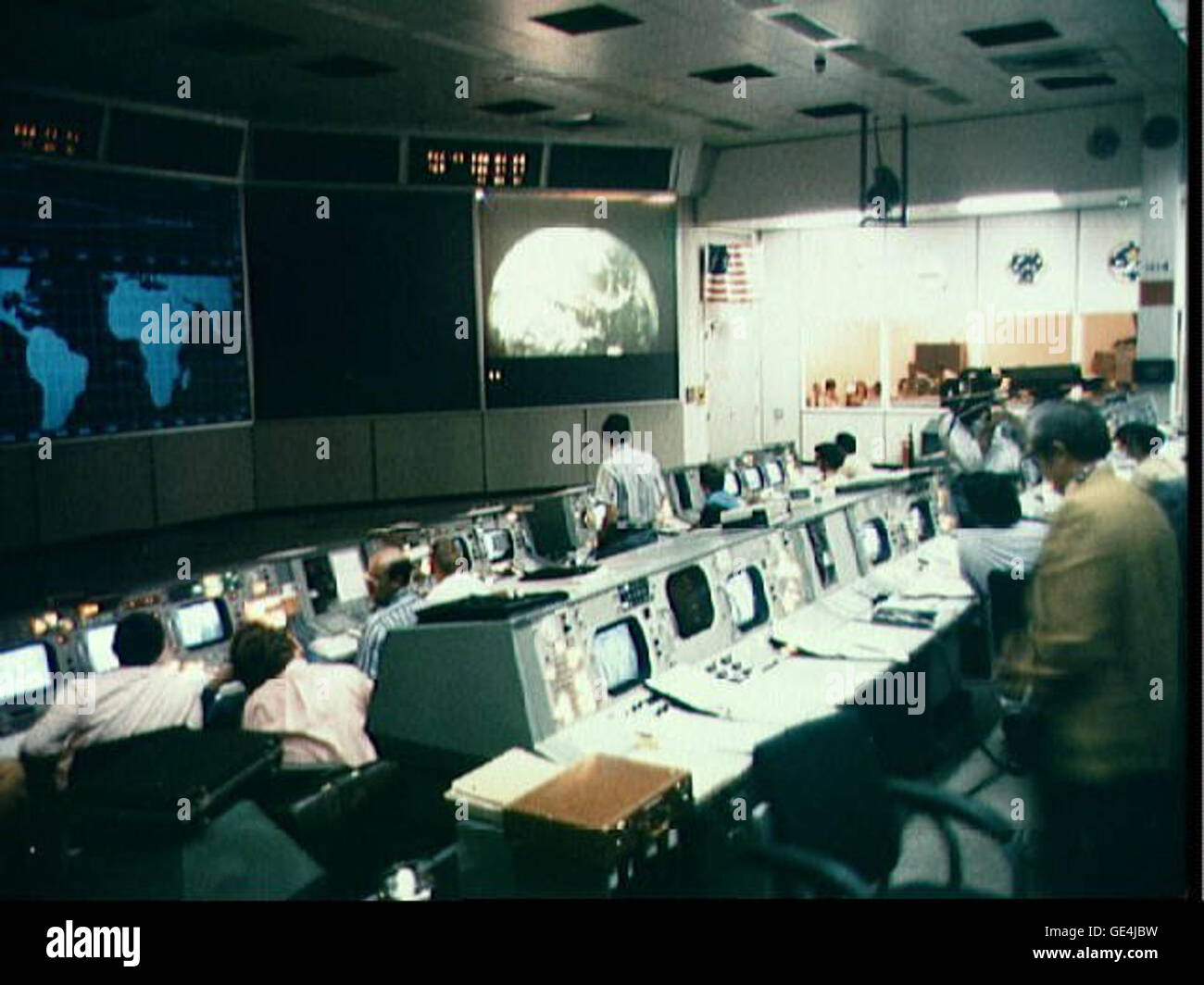A view of the Mission Control Center during the Apollo 16 mission in ...