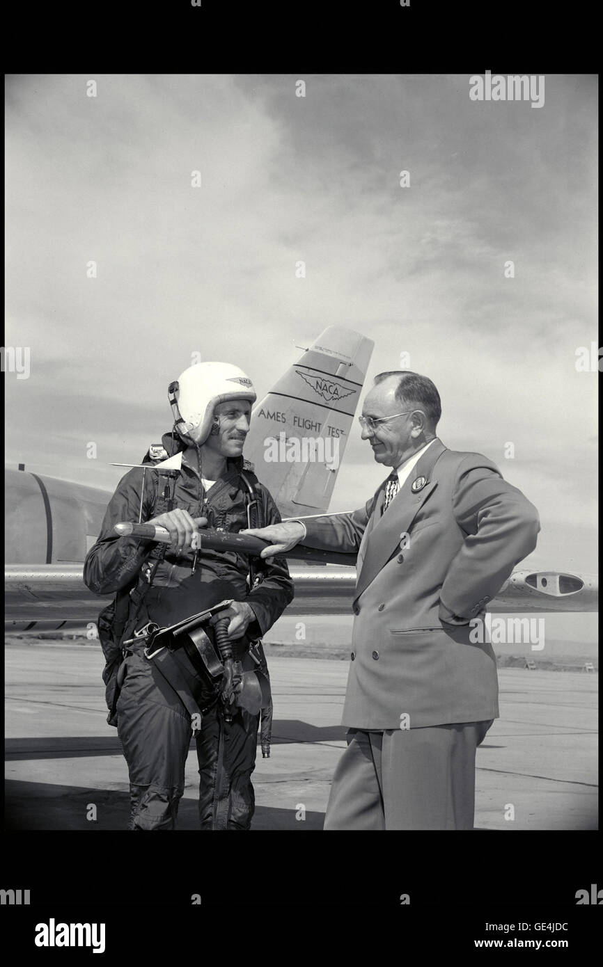 Broke sound barrier hi-res stock photography and images - Alamy