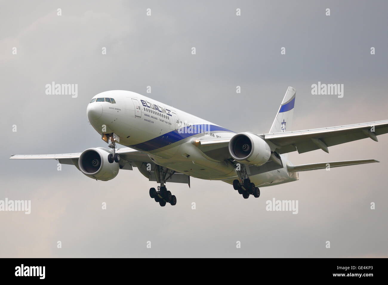 El al boeing 777 200er 4x ecf hi-res stock photography and images - Alamy