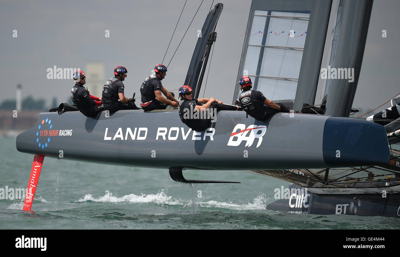 Land rover bar during hi-res stock photography and images - Alamy