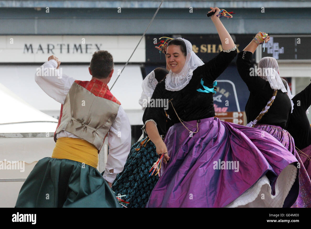 Ball de bot hi-res stock photography and images - Alamy