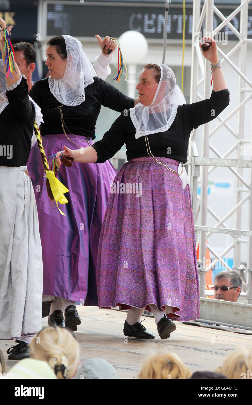 Ball de bot hi-res stock photography and images - Alamy