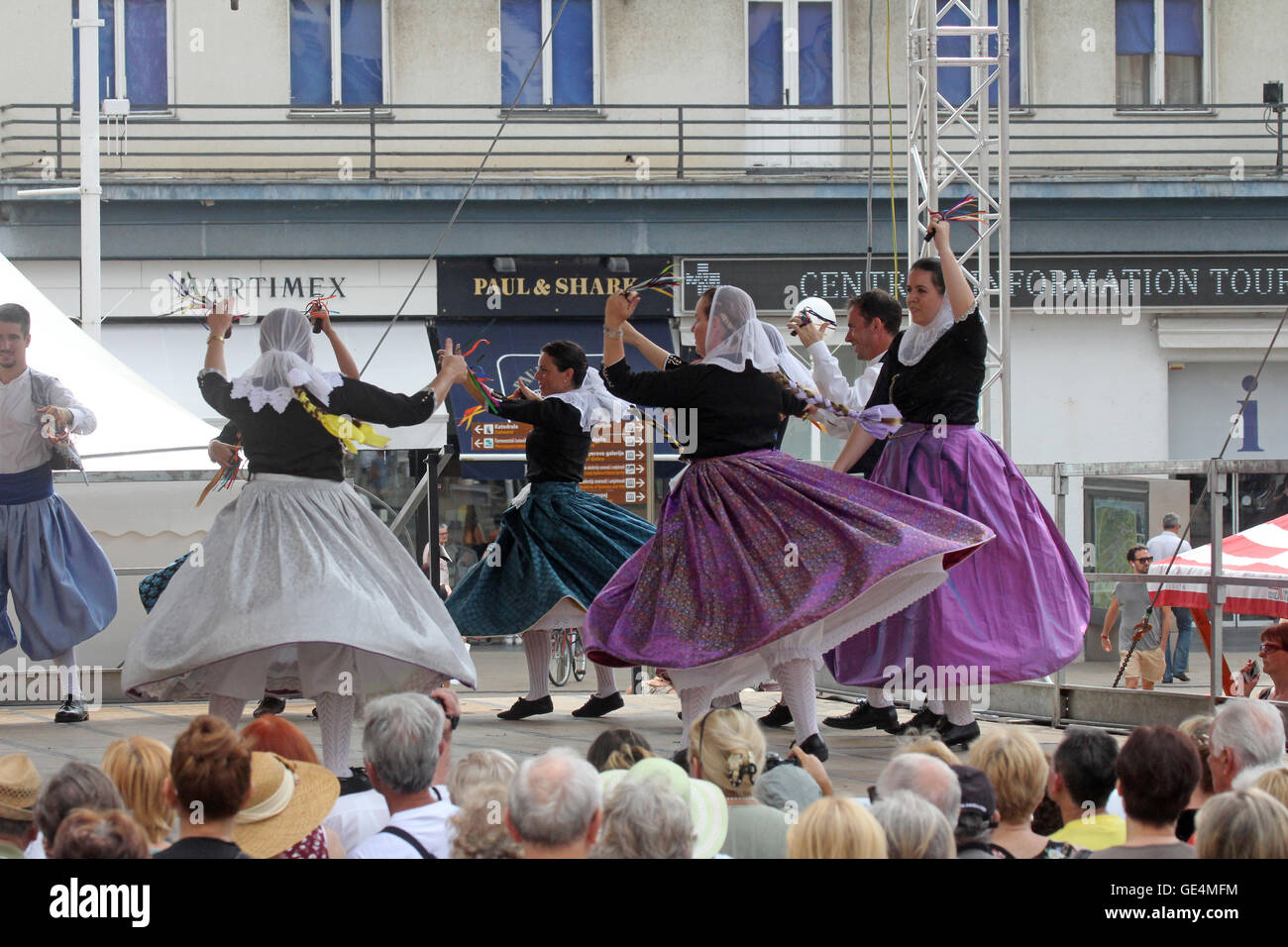 Ball de bot hi-res stock photography and images - Alamy