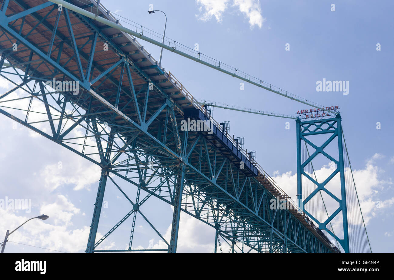 Ambassador bridge border hi-res stock photography and images - Alamy