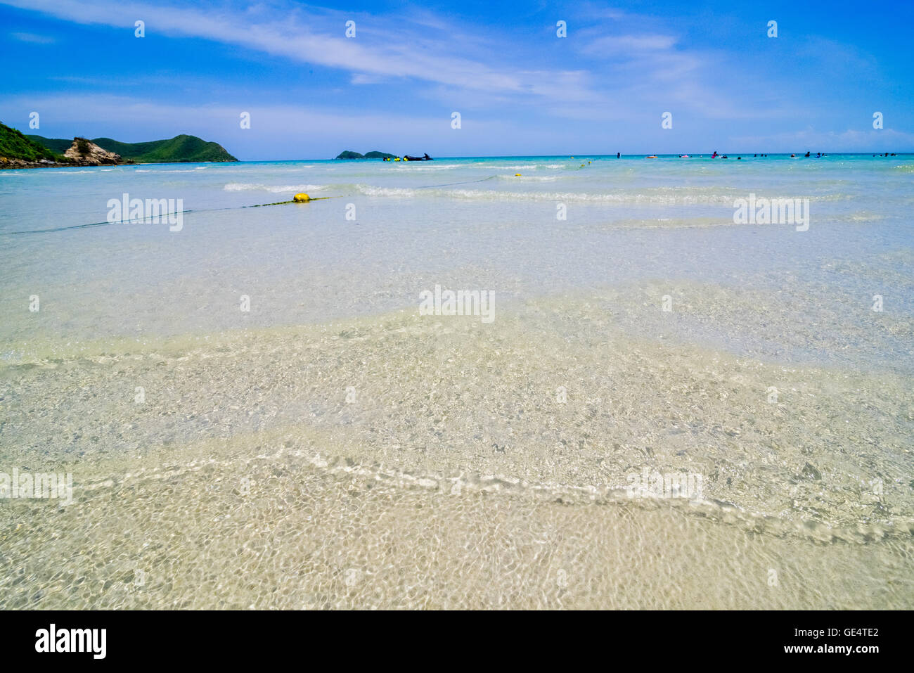Blue pretty ocean hi-res stock photography and images - Alamy