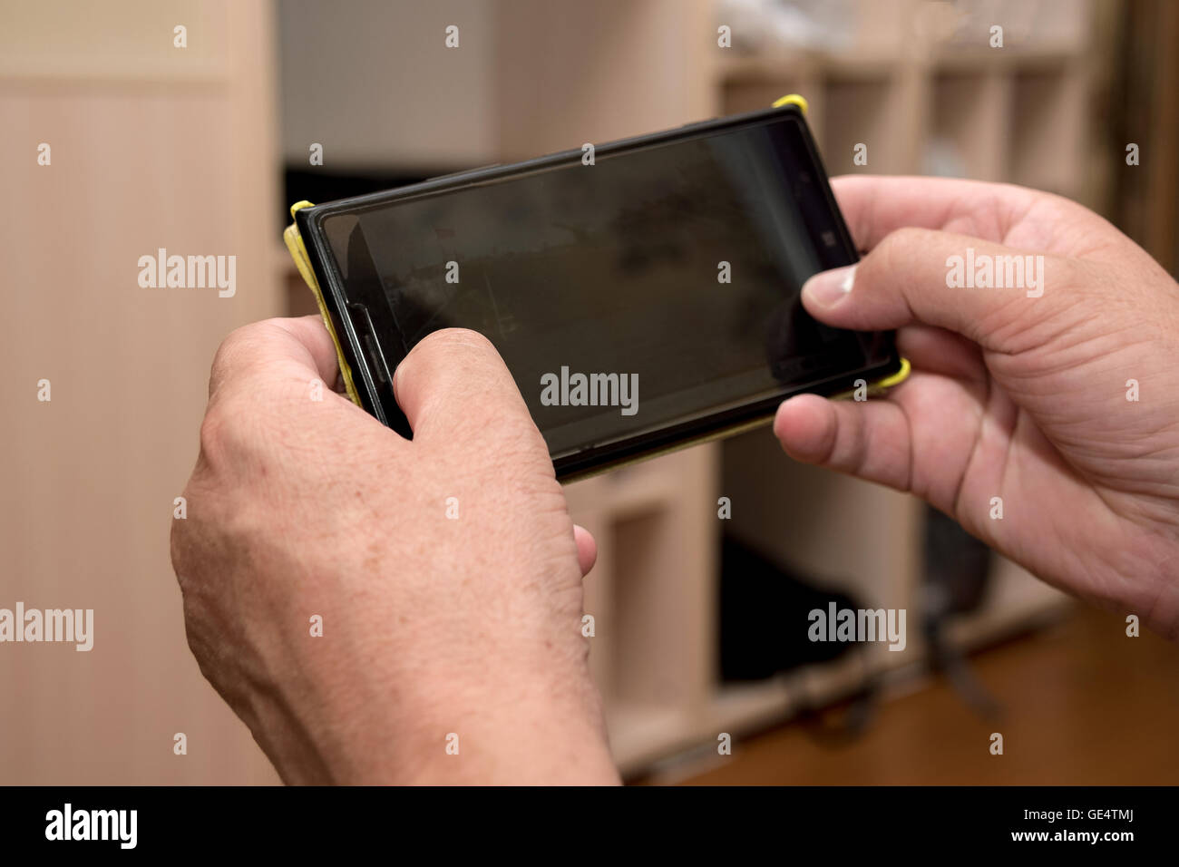 Male hands using smartphone close hi-res stock photography and images ...