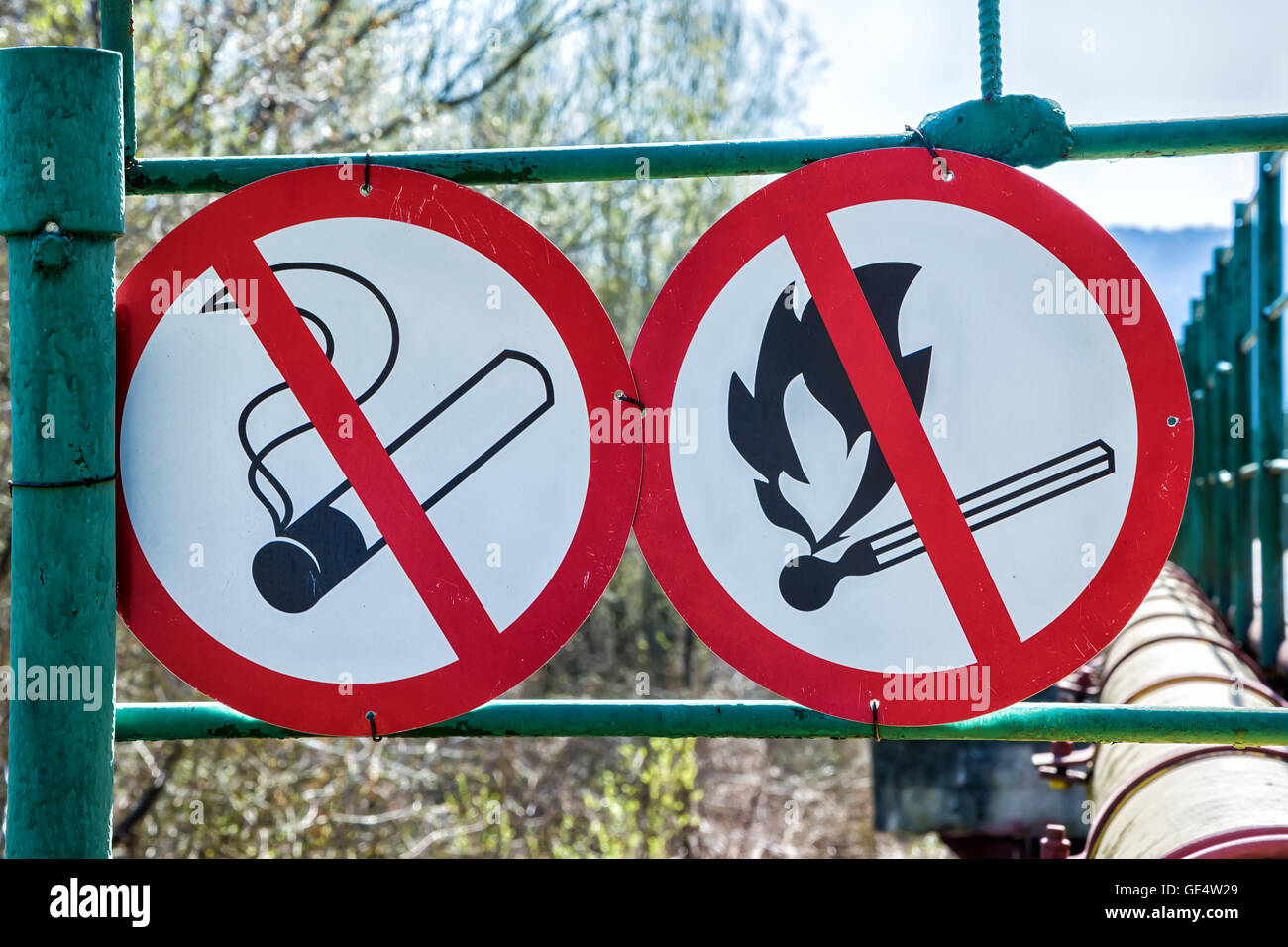 Flammable material warning signs. No smoke, no fire Stock Photo - Alamy