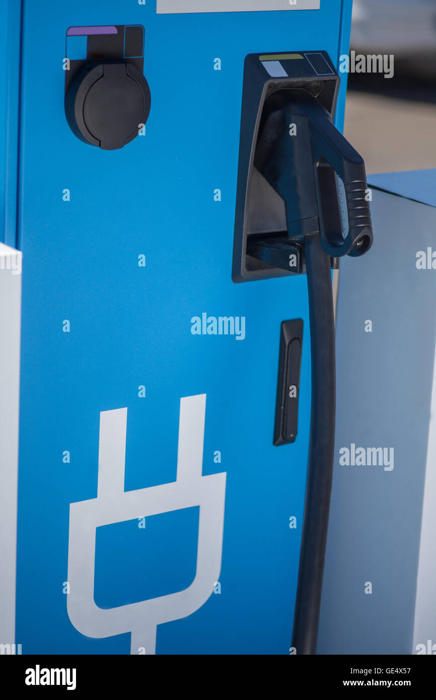 Color image of a charging station for electric cars Stock Photo - Alamy