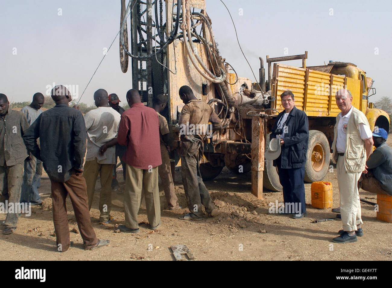Drilling well africa hi-res stock photography and images - Alamy