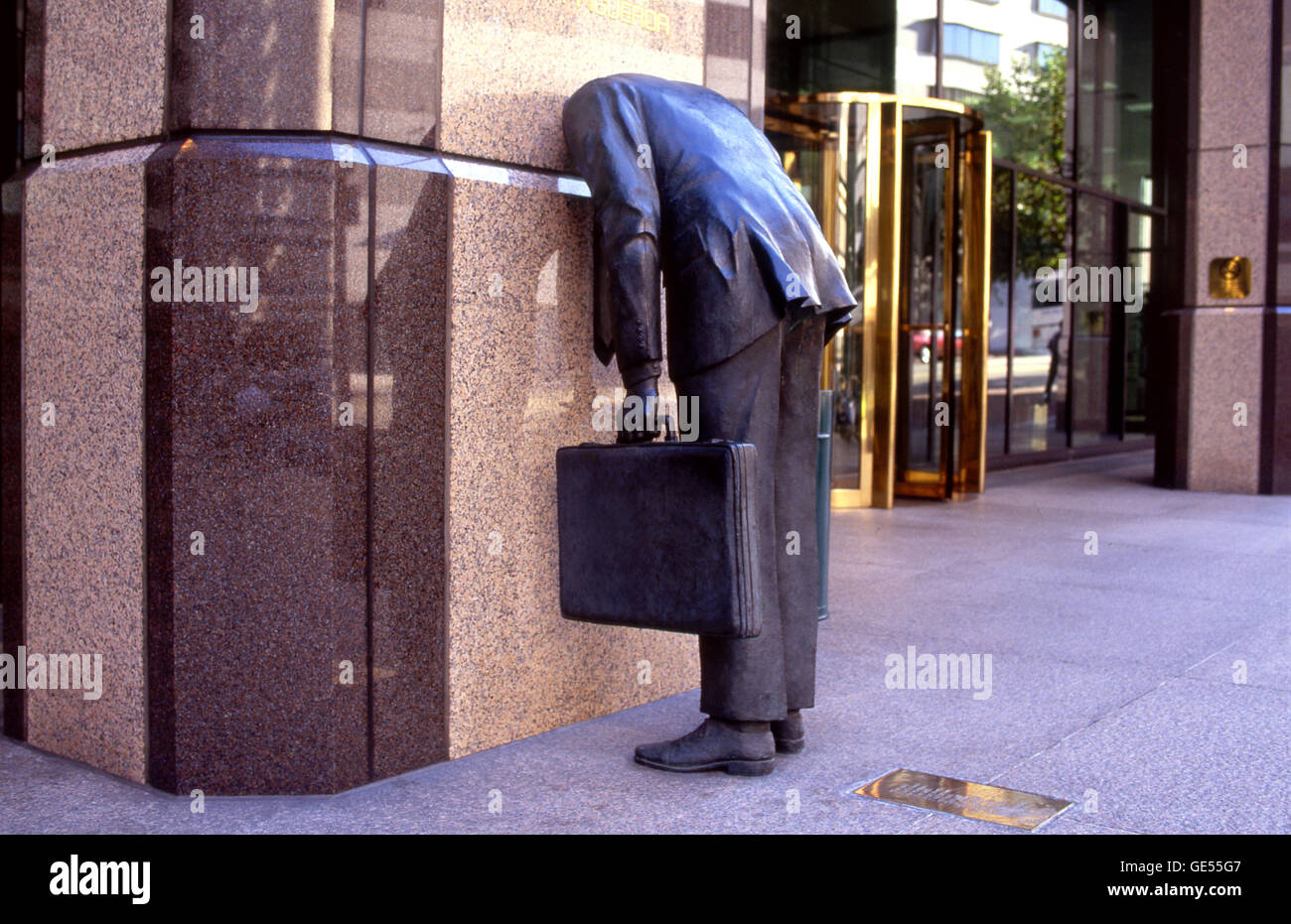 Corporate head sculpture hi-res stock photography and images - Alamy