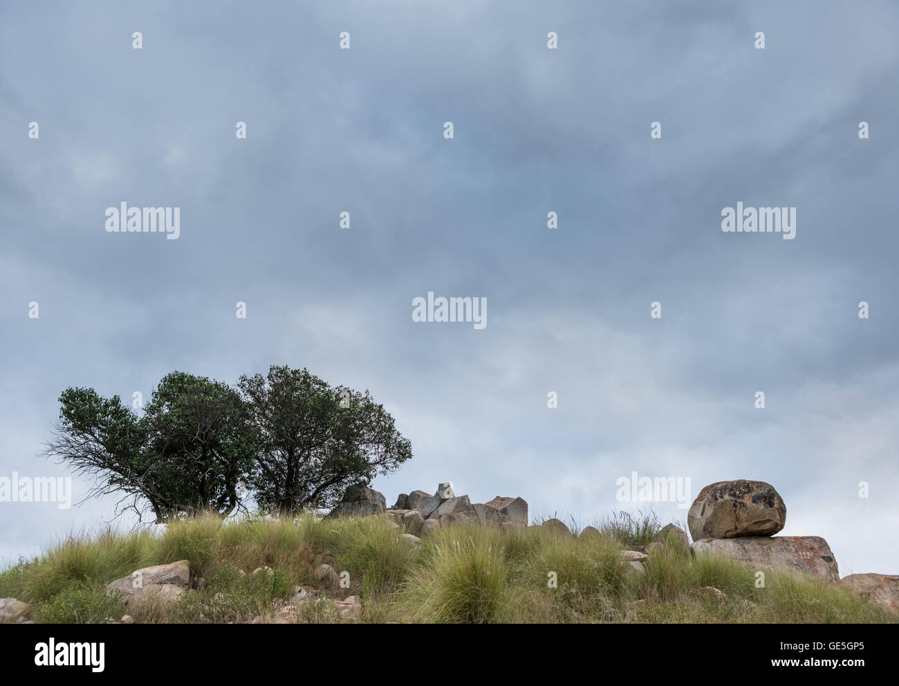 Cloudy sky background hi-res stock photography and images - Alamy