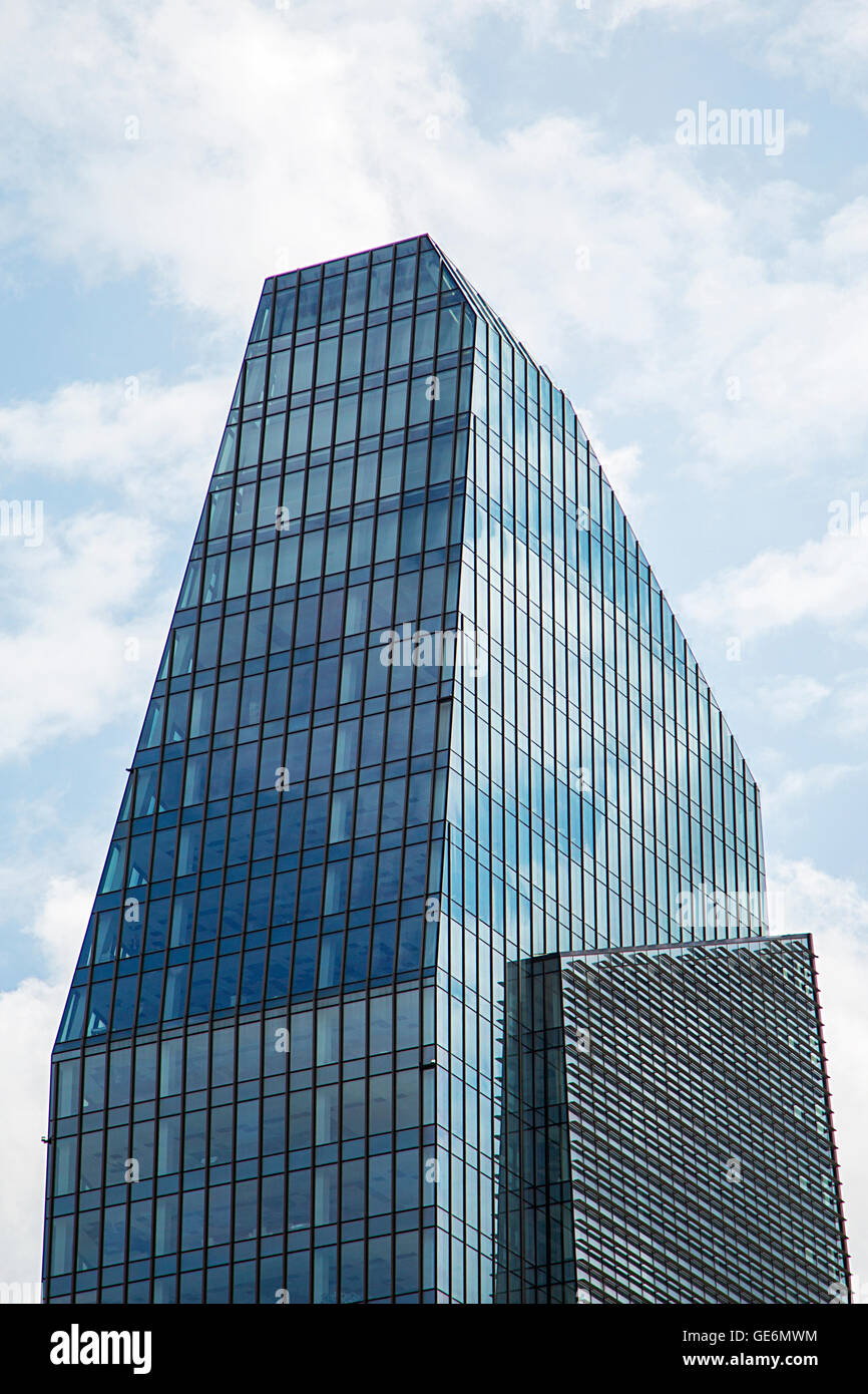 Diamond tower hi-res stock photography and images - Alamy