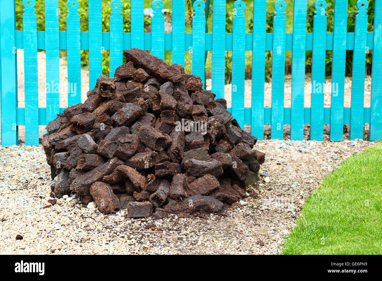 Peat briquettes hi-res stock photography and images - Alamy