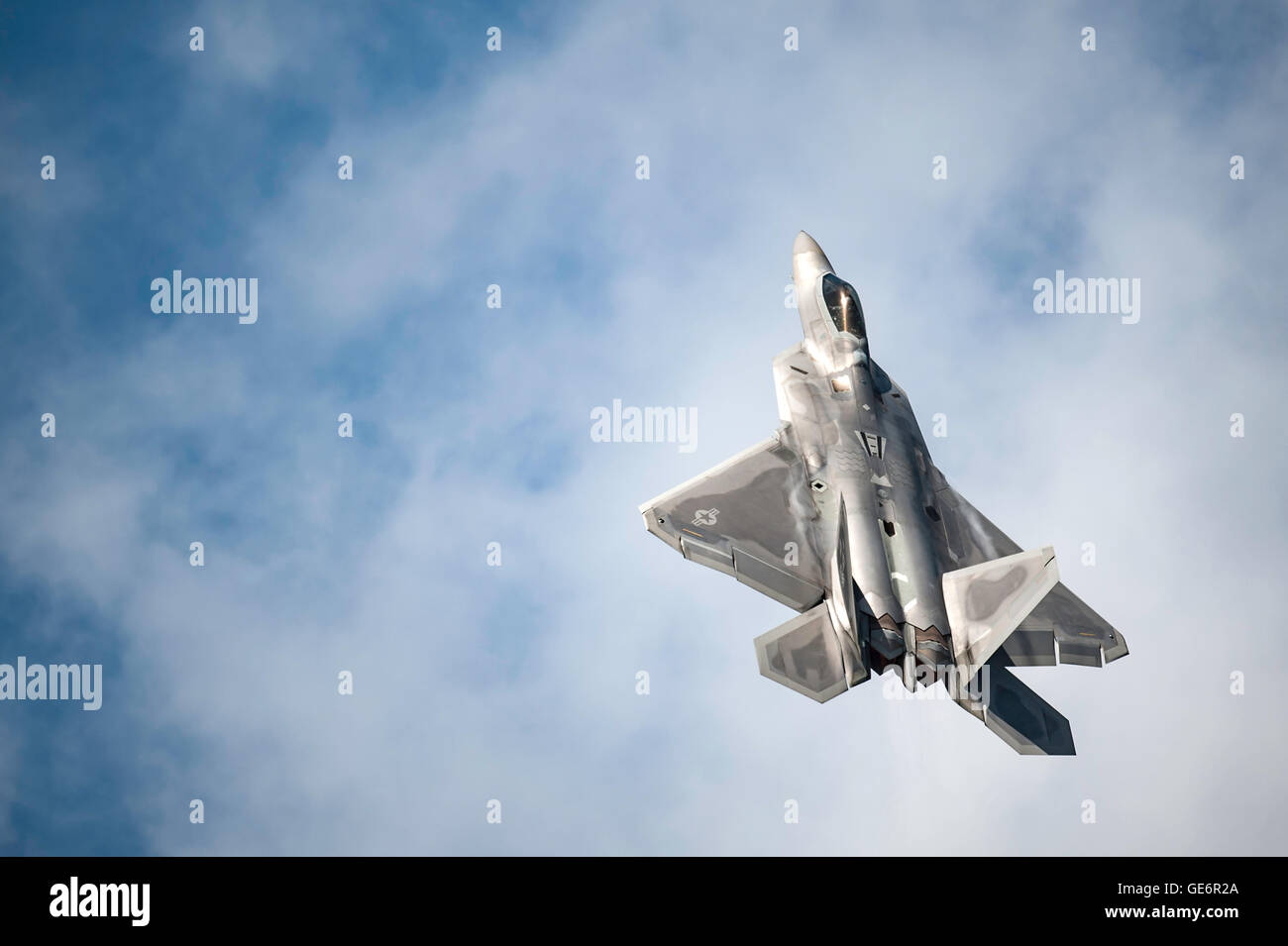 Lockheed martin f 22 raptor hi-res stock photography and images - Alamy