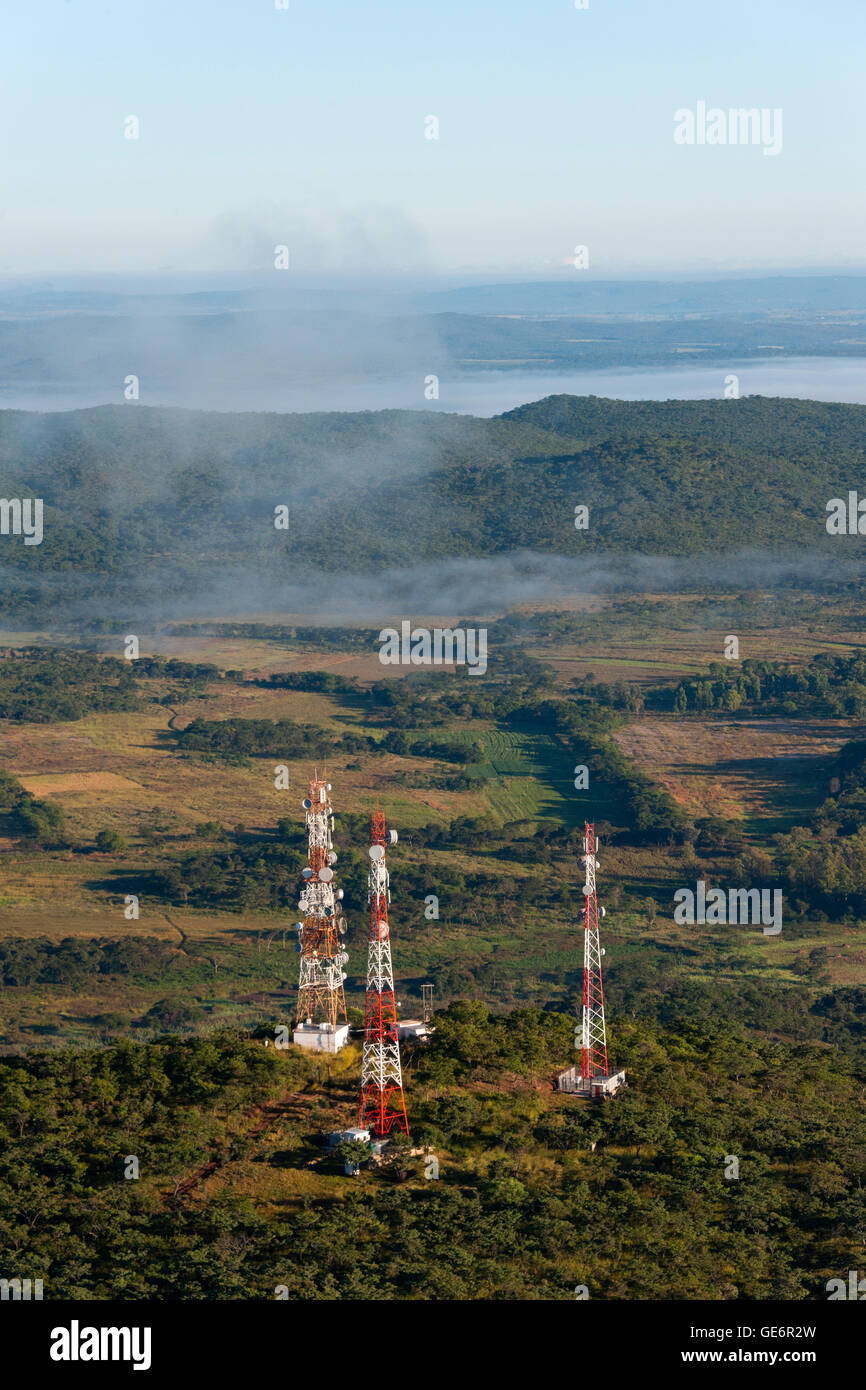 Cellphone towers hi-res stock photography and images - Alamy