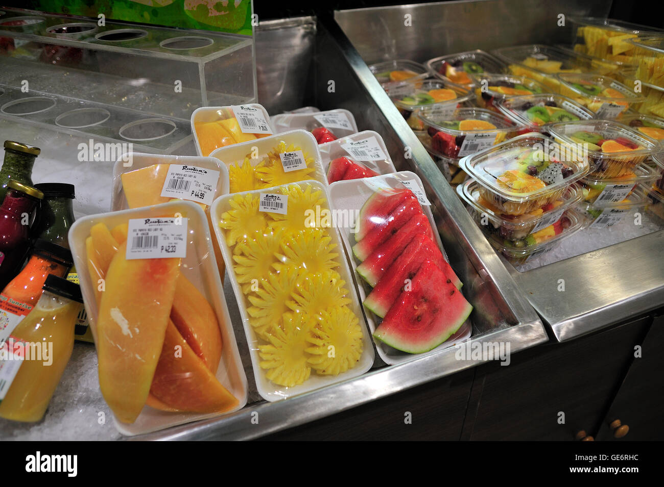 Fresh fruit in Rustan's Supermarket Ayala Center Cebu City Philippines ...