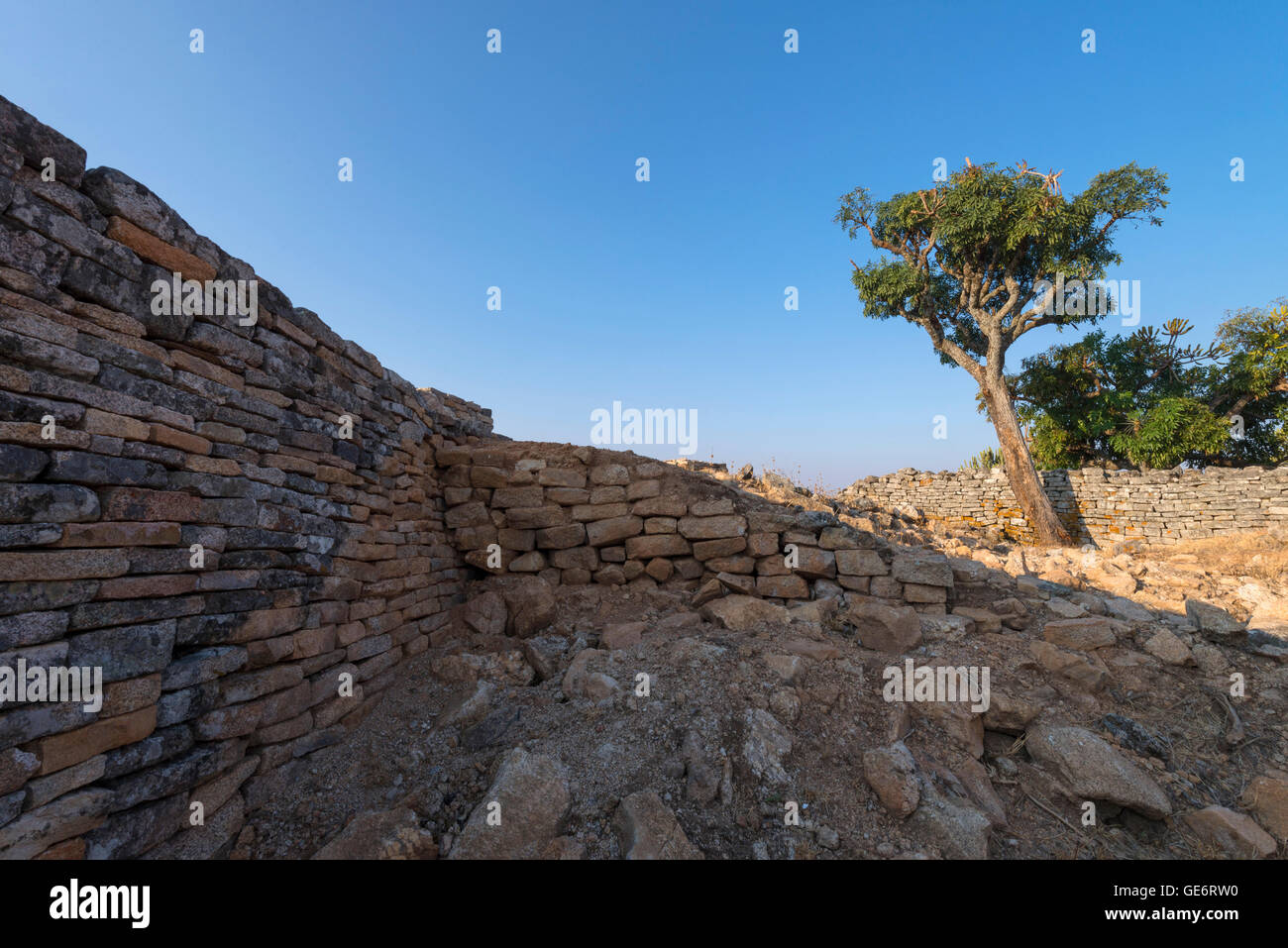 Ironstone walls hi-res stock photography and images - Alamy