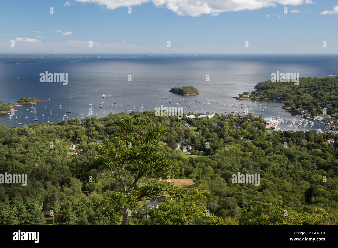 Sailing maine hi-res stock photography and images - Alamy