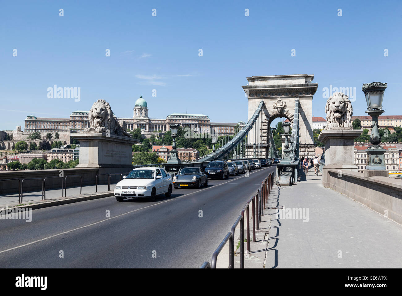 Chain Bridge Buda Castle, Budapest, Hungary Stock Photo - Alamy
