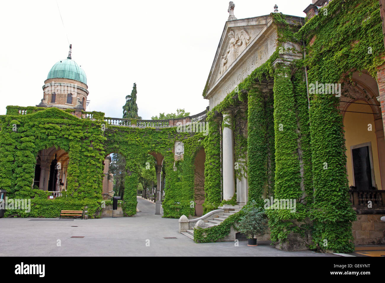 Zagreb cemetery hi-res stock photography and images - Alamy