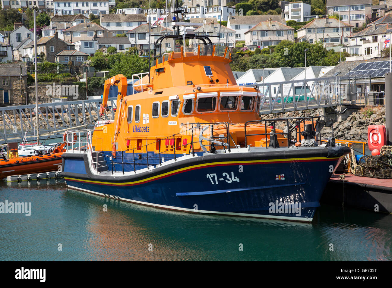 Cornish lifeboats hi-res stock photography and images - Alamy