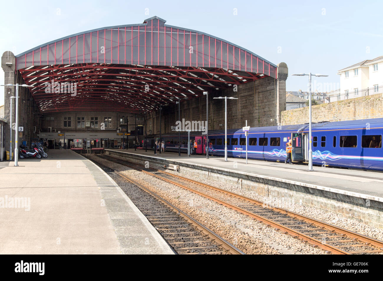 Train uk interior first great western hi-res stock photography and ...