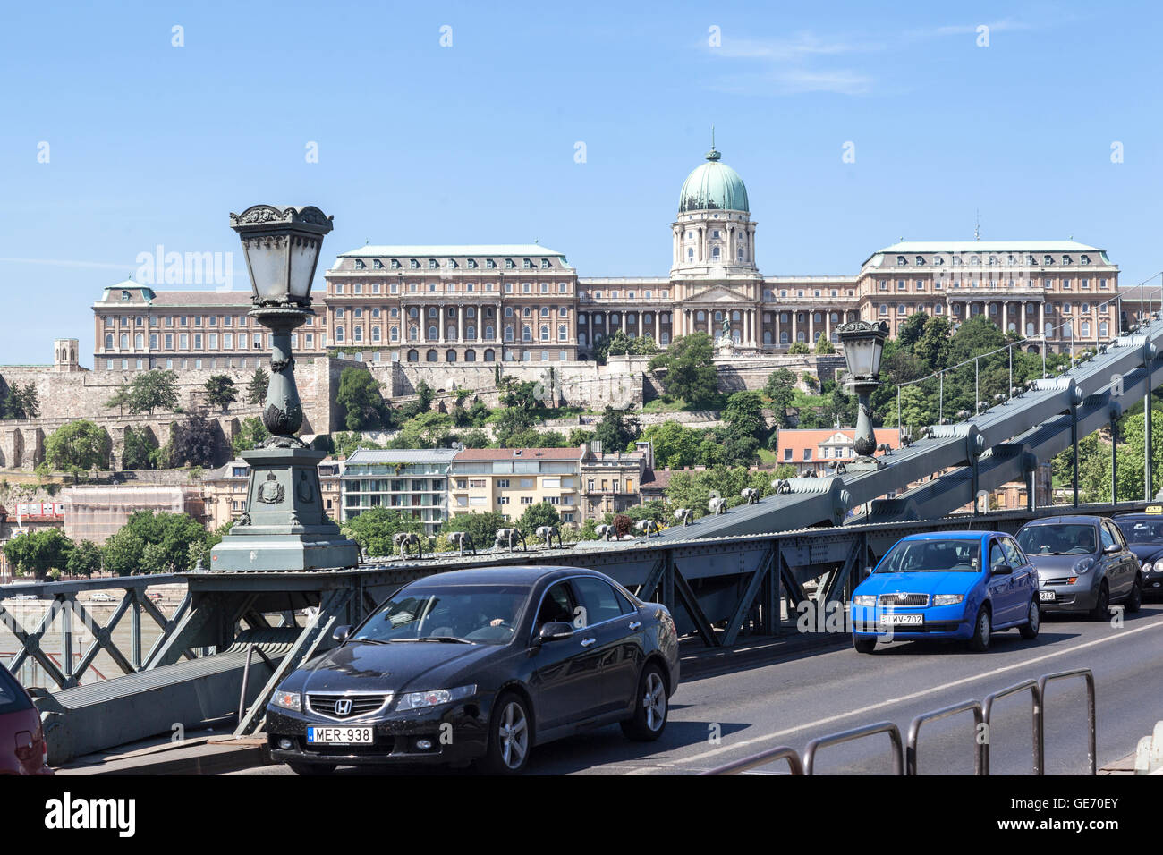 Chain Bridge Buda Castle, Budapest, Hungary Stock Photo - Alamy