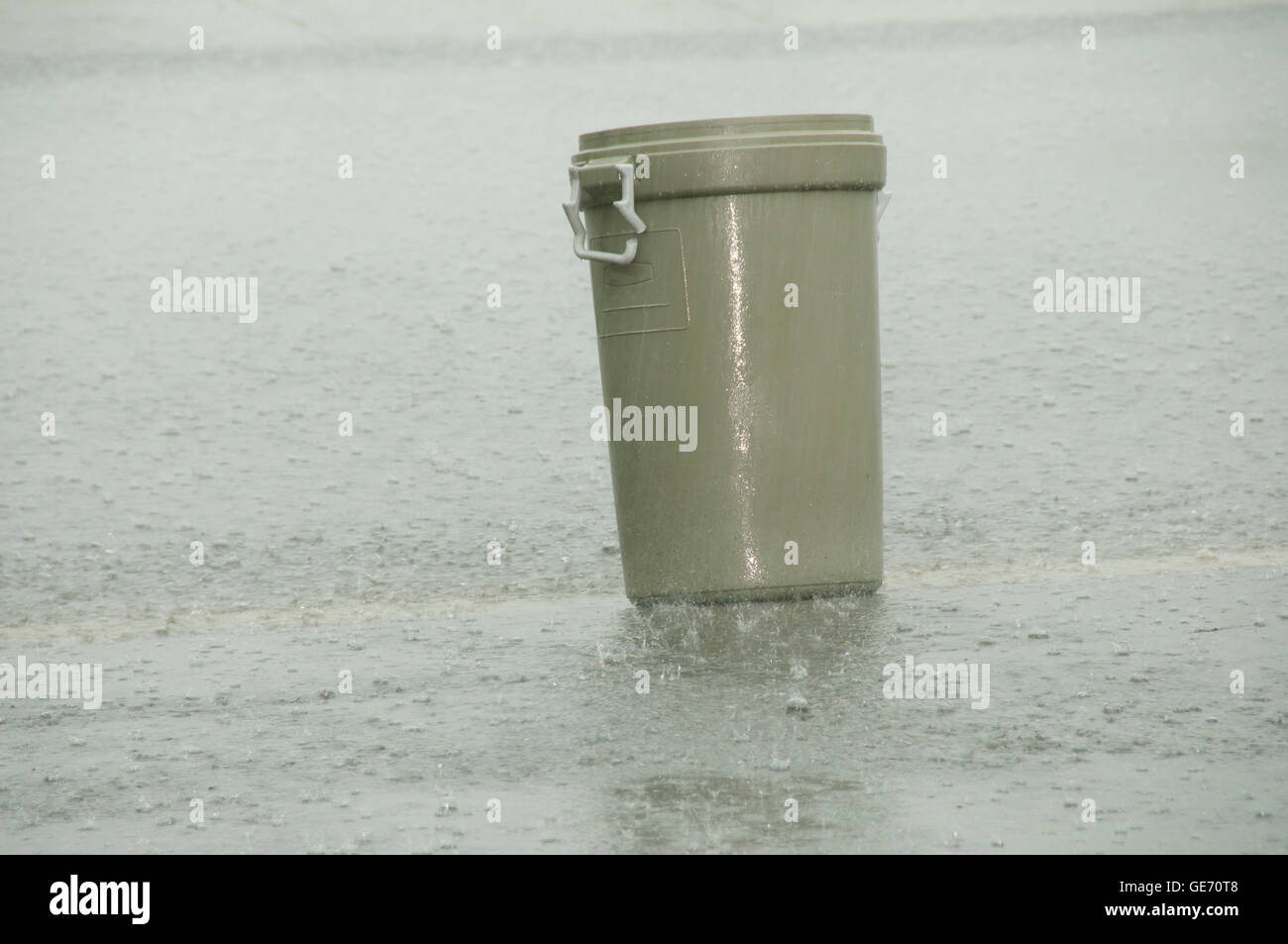 Torrent rain hi-res stock photography and images - Alamy