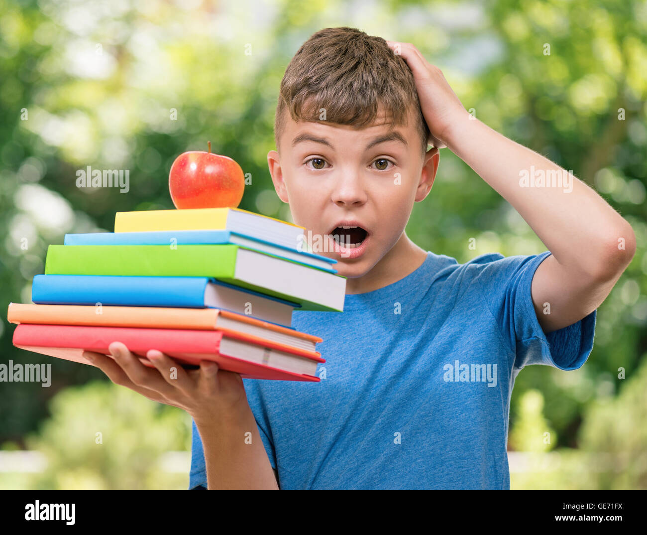 Boy back to school Stock Photo - Alamy