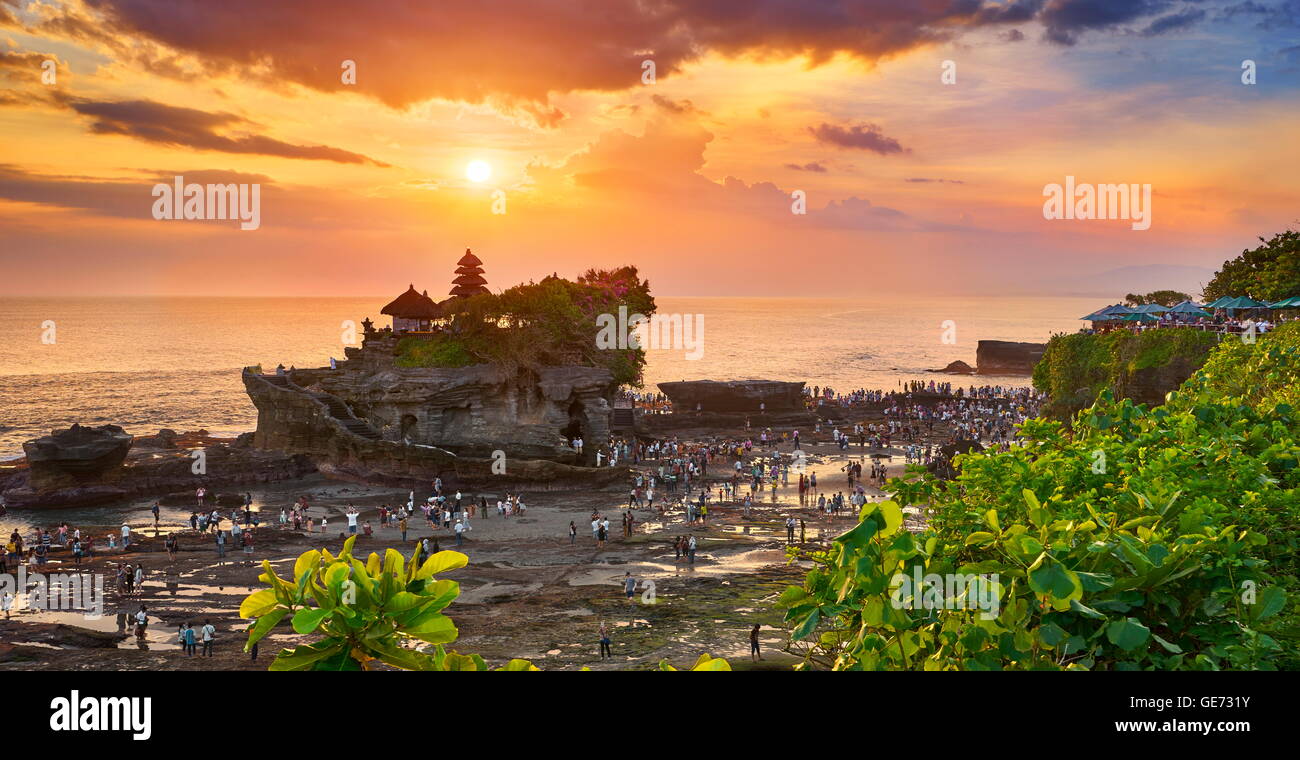 Aerial scenery tanah lot temple hi-res stock photography and images - Alamy