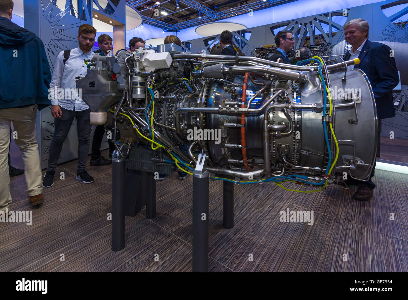 Engine mtu hi-res stock photography and images - Alamy