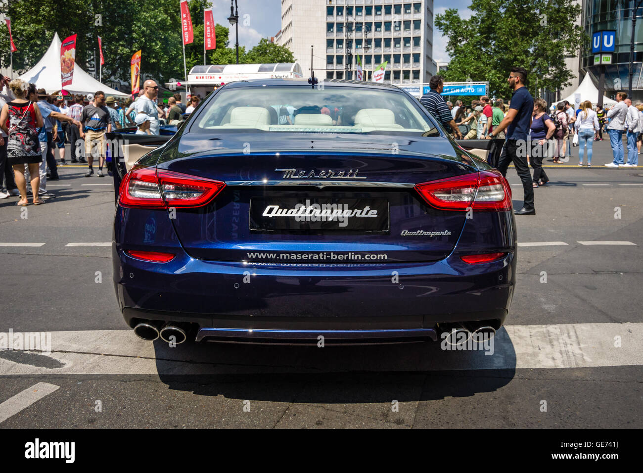 Maserati luxury car hi-res stock photography and images - Alamy