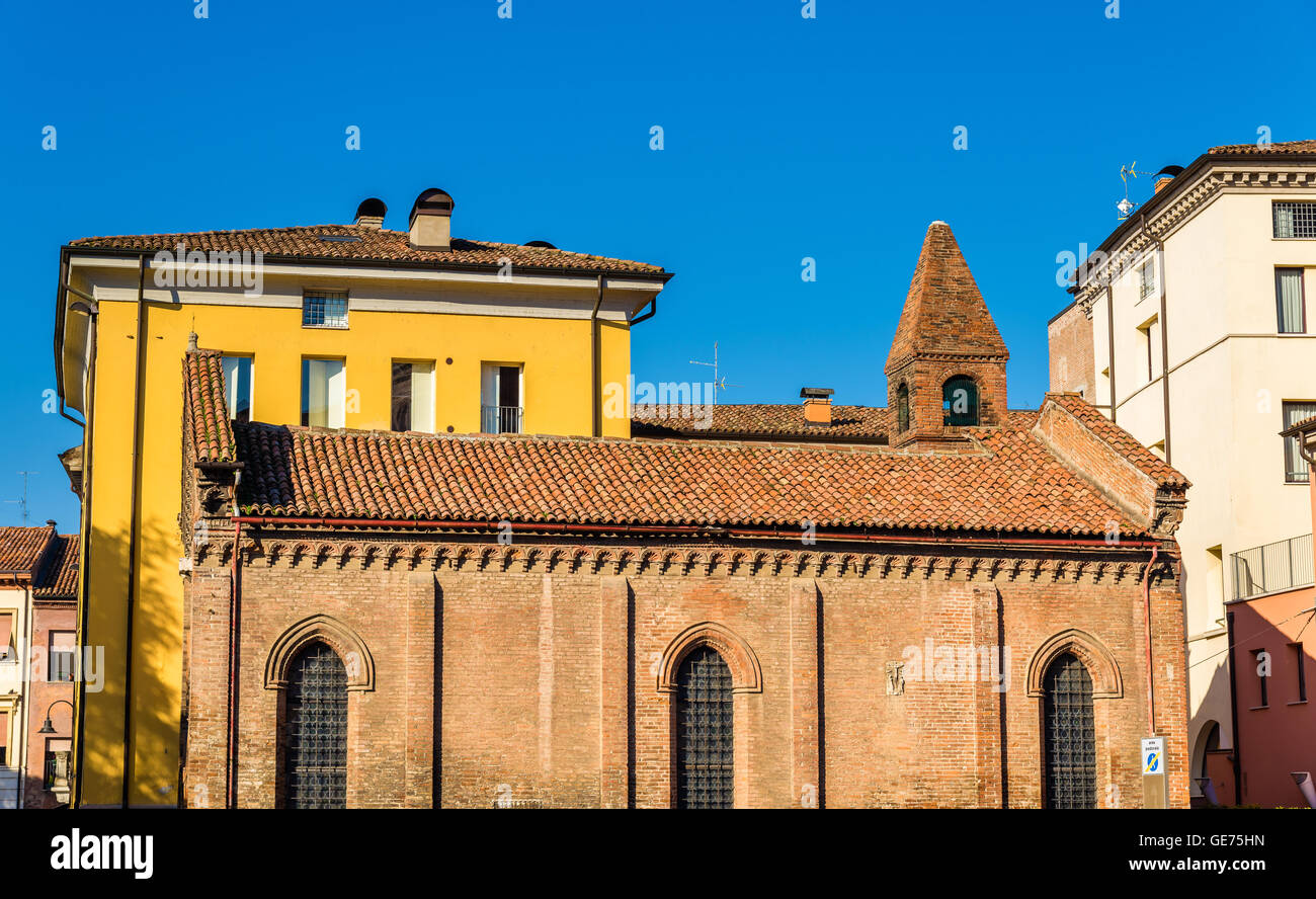 Brick edifice on piazza hi-res stock photography and images - Alamy