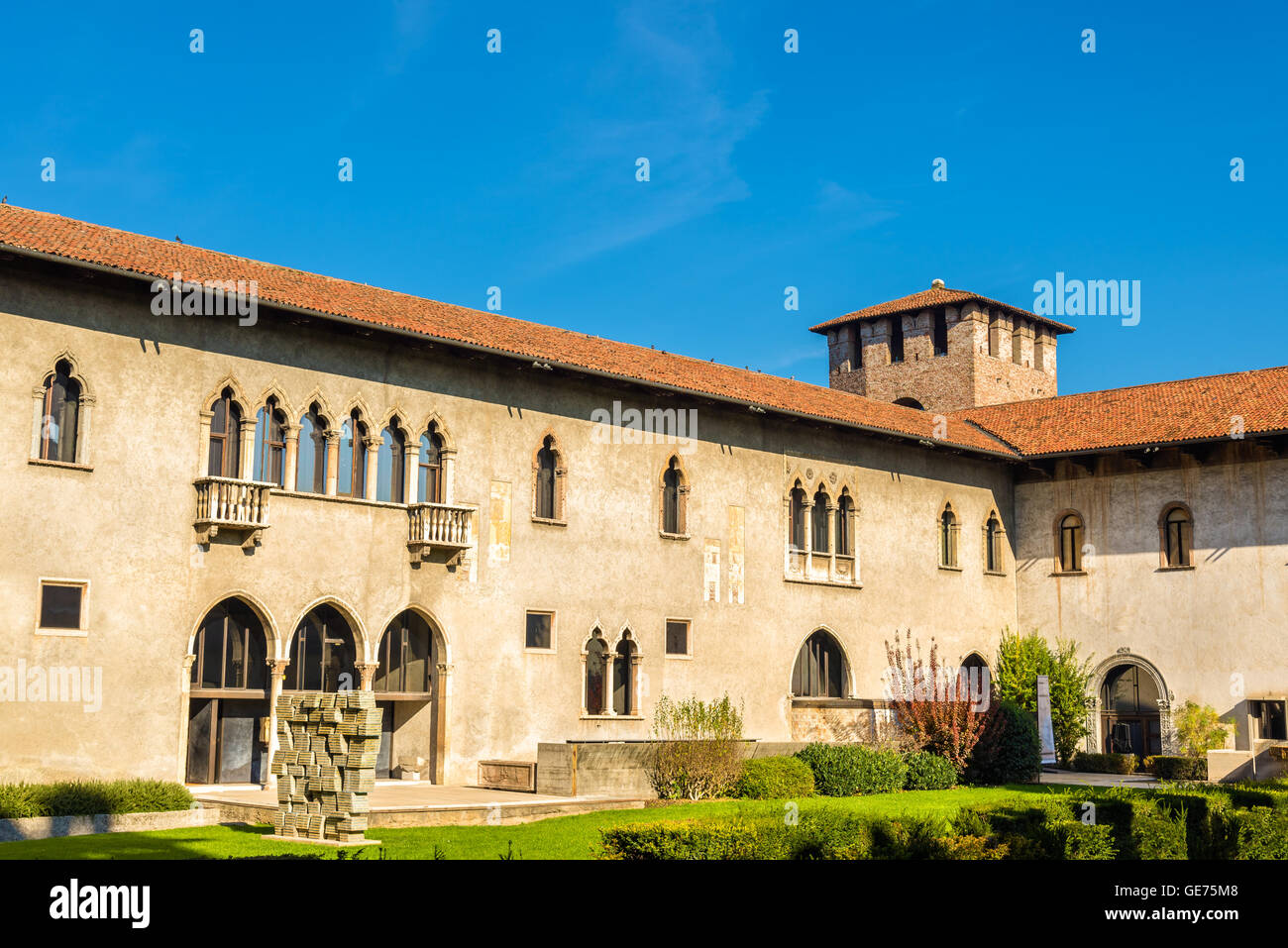 Verona italy castelvecchio castle hi-res stock photography and images ...